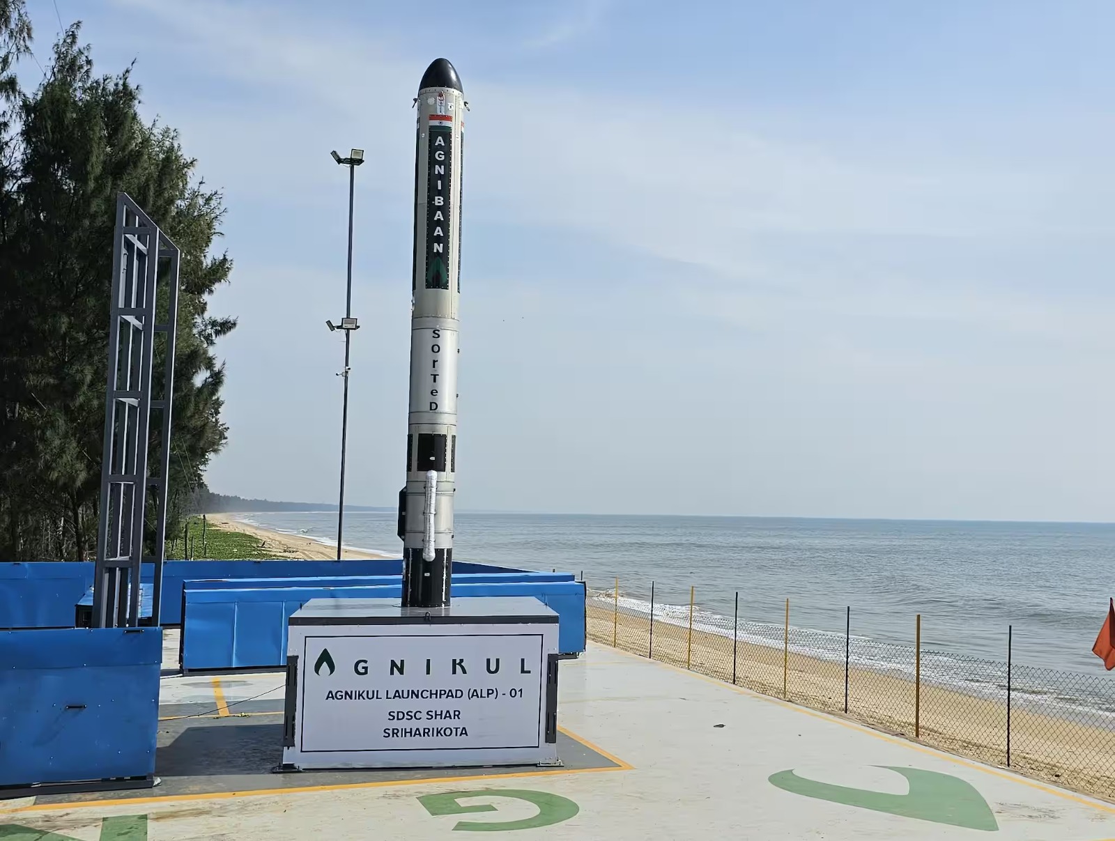 India’s Agnikul Cosmos Makes History with 3D-Printed Rocket Engine ...